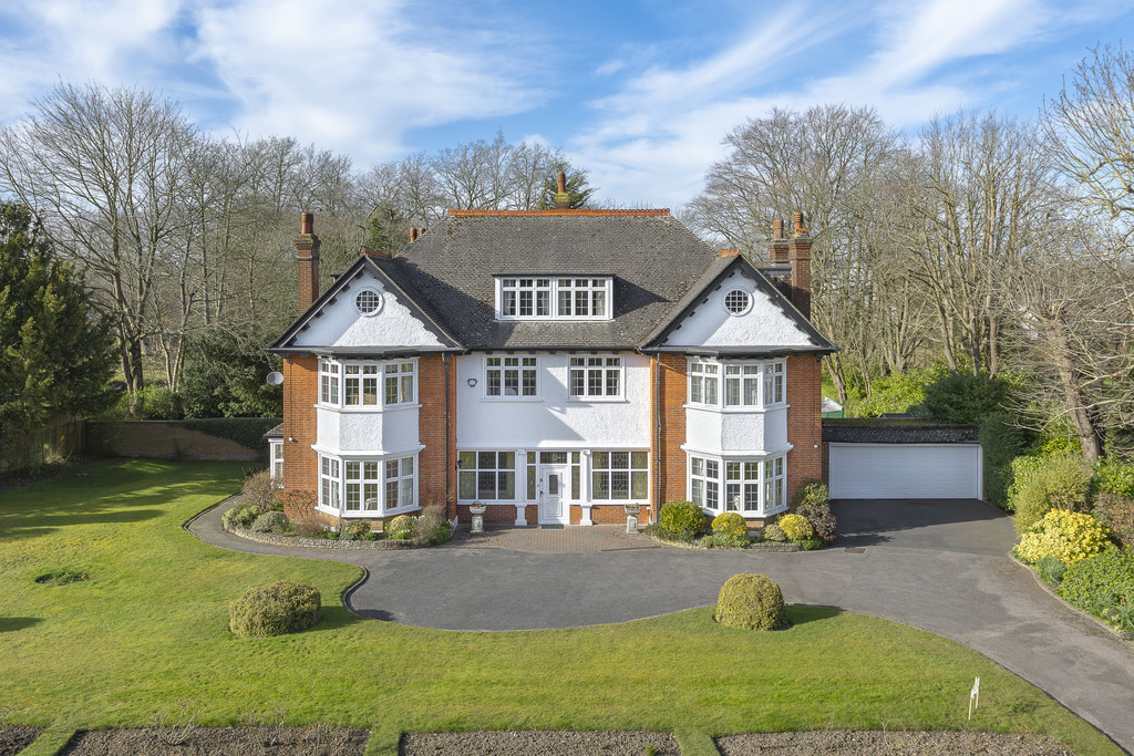 Property in 14 Rose Walk, Purley, Surrey, CR8 3LG
