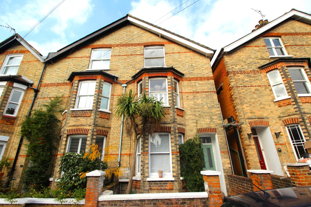 Property in Artillery Road, Guildford, GU1 4NW