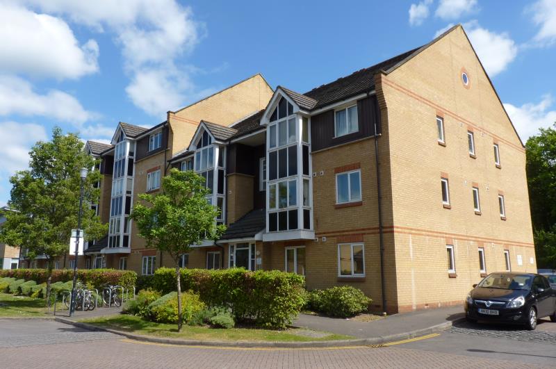 Property in Guildford, GU1