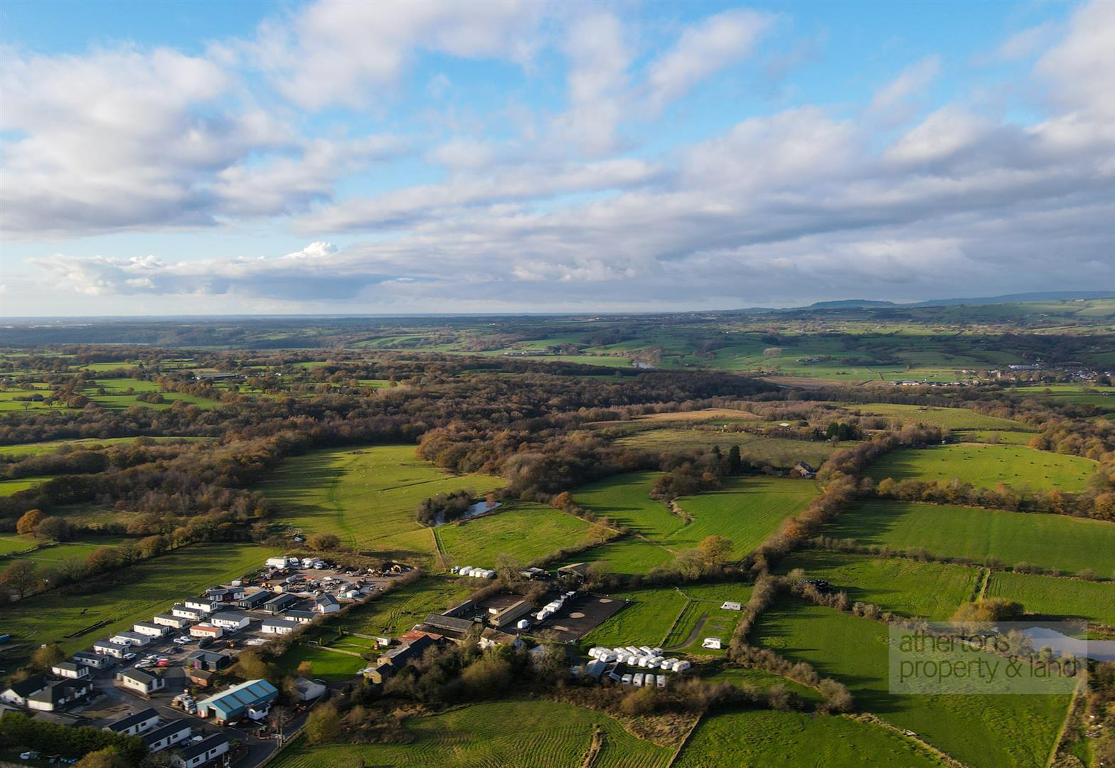 Property in Ledale Mobile Home Park, Longsight Road, Clayton Le Dale ...